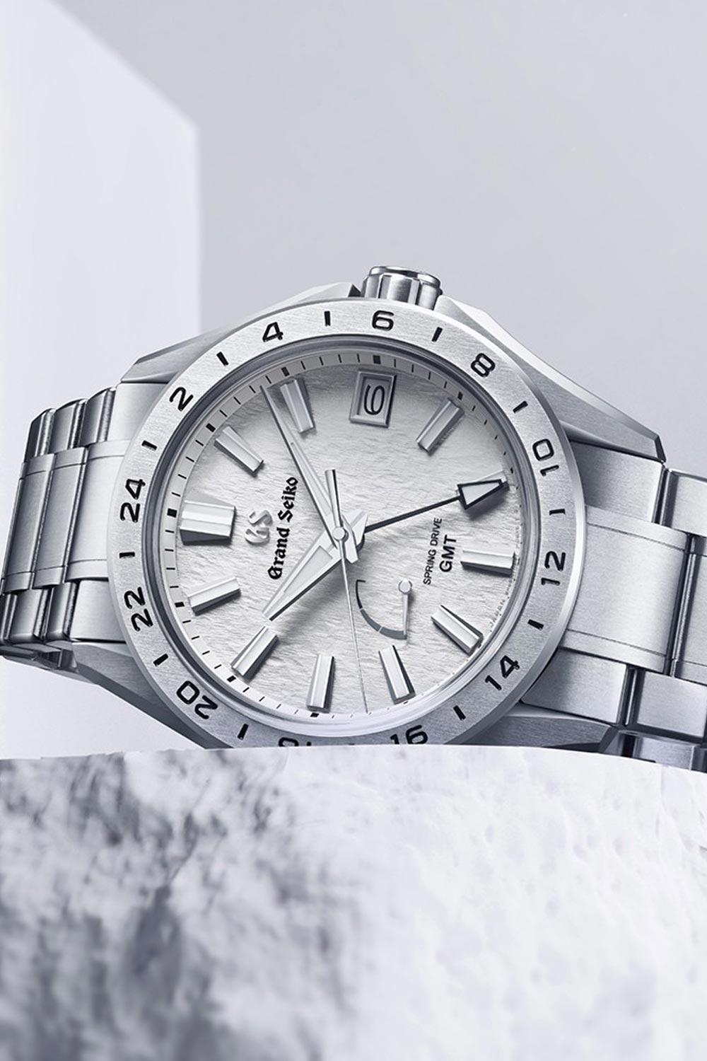 Grand Seiko 'Mistflake' Spring Drive GMT SBGE285